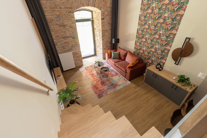 Very Cool And Cozy Loft! - Budapest