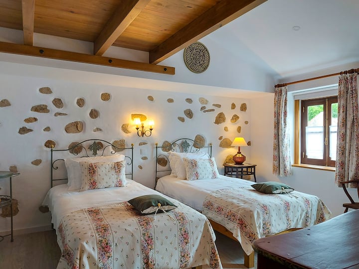 Village Home By The Beach 1 - Sintra