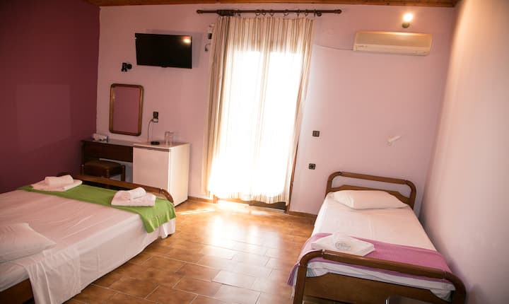 Economy Triple Room Ground Floor - Cephalonia