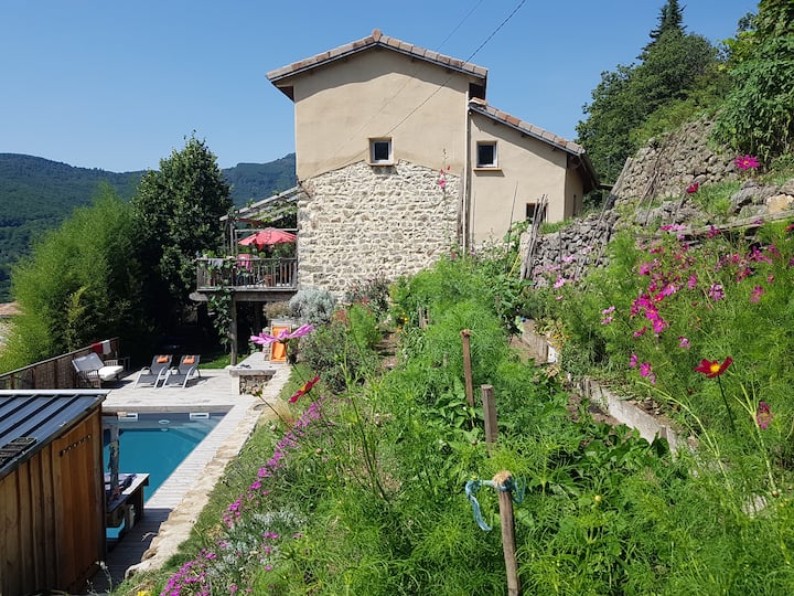 Par-delà Nature Et Culture - Ardèche