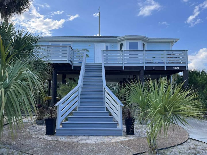 Palm Cottage Pensacola Beach-boat/jet Ski Parking - Pensacola Beach, FL