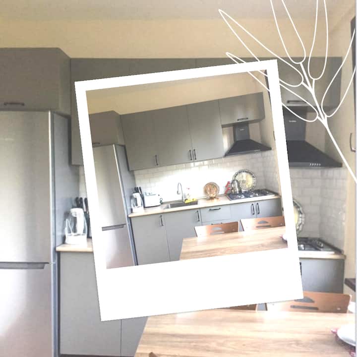 3 Bedroom Family Unit Up To 8 People: Spec.offers - Batumi