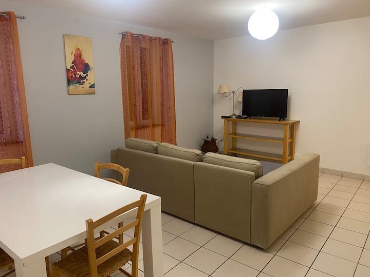 T2 Fonctionnel De 52m² - Montélimar