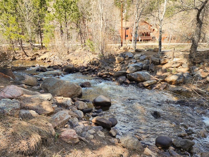 Dream River Front Suites R3 - Estes Park, CO