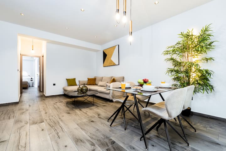 King Bed Suite | Free Parking & Fast Wi-fi A2 - 干尼亞