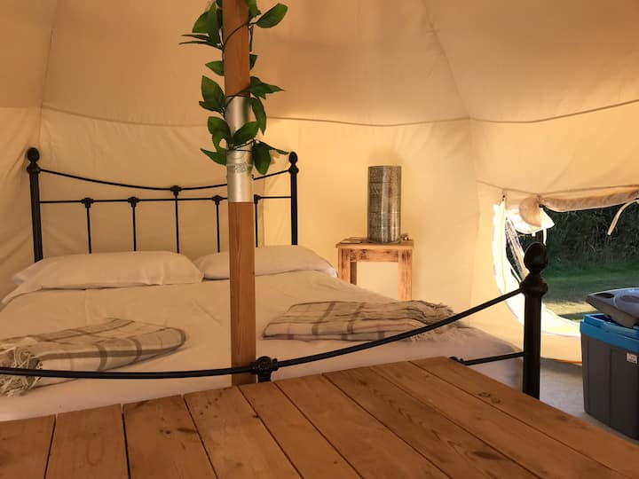 Oak The Lotus Belle Tent At Mena Farm, Cornwall - 博德明