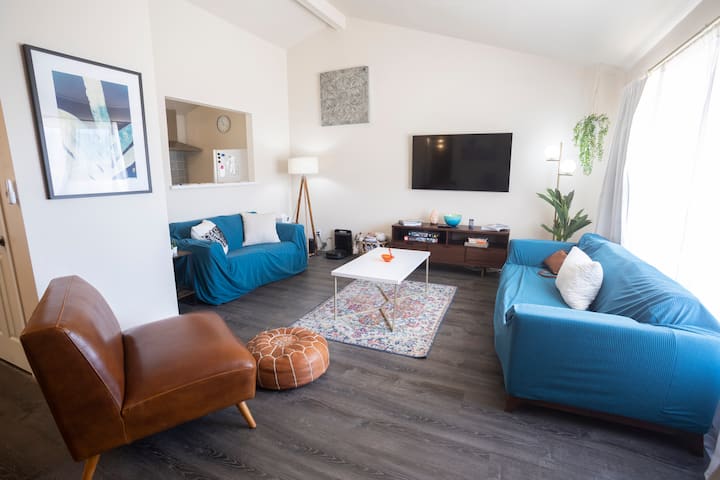 Retro Bohemian Living: 4br/2bath Time Travel - Twentynine Palms, CA