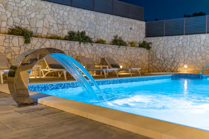 Luxury Villa Petros - Malinska