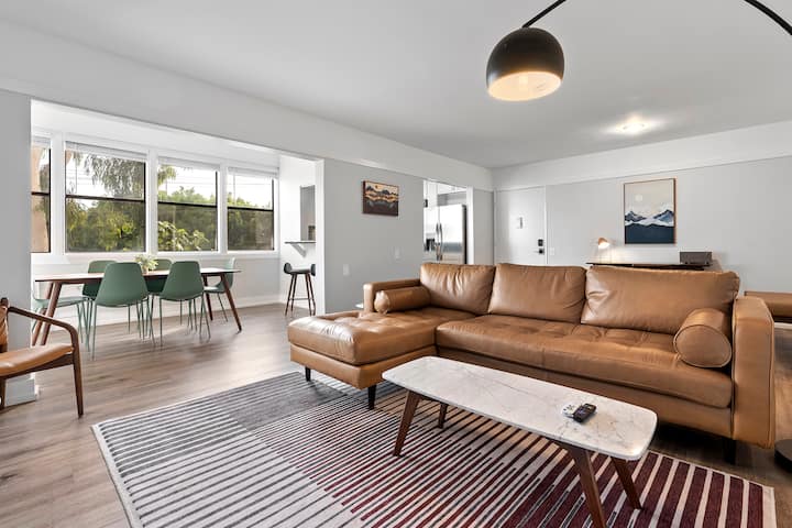 Silverlake 1+1 W/ W/d+garage - Silver Lake, CA