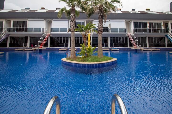 2+1flat For5 Personsin Antalya Lara.private Beach. - Aksu
