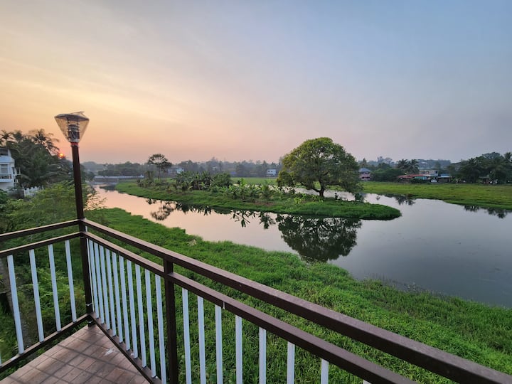 Kalamassery-riverscape Tranquil Serviced Apartment - Kochi, India