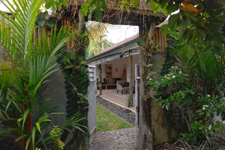 2br Quiet Home With Pool In Babakan, Canggu - Canggu