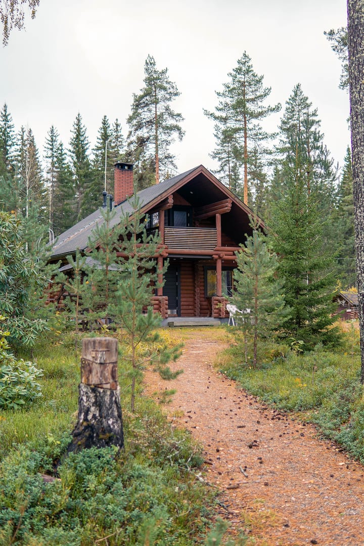 Saarensuon Lomamökki - Finland