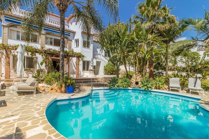 Gorgeous Villa & Amazing Views! - Estepona