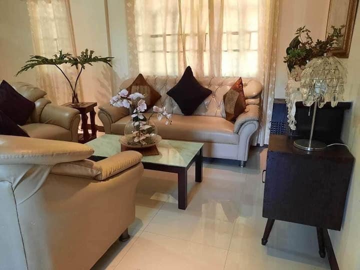 Spacious House In Alaminos City - Alaminos