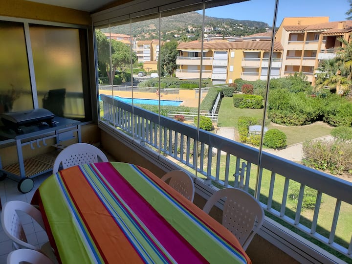 Appartement T3 Vue Sur Jardin Et Piscine - Le Lavandou