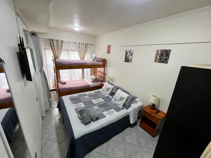 Habitación Cuádruple En Sector Sur De Iquique - Iquique