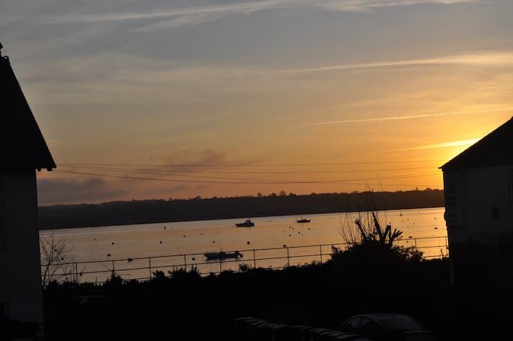 Cozy Cottage With A Sea View - Exmouth