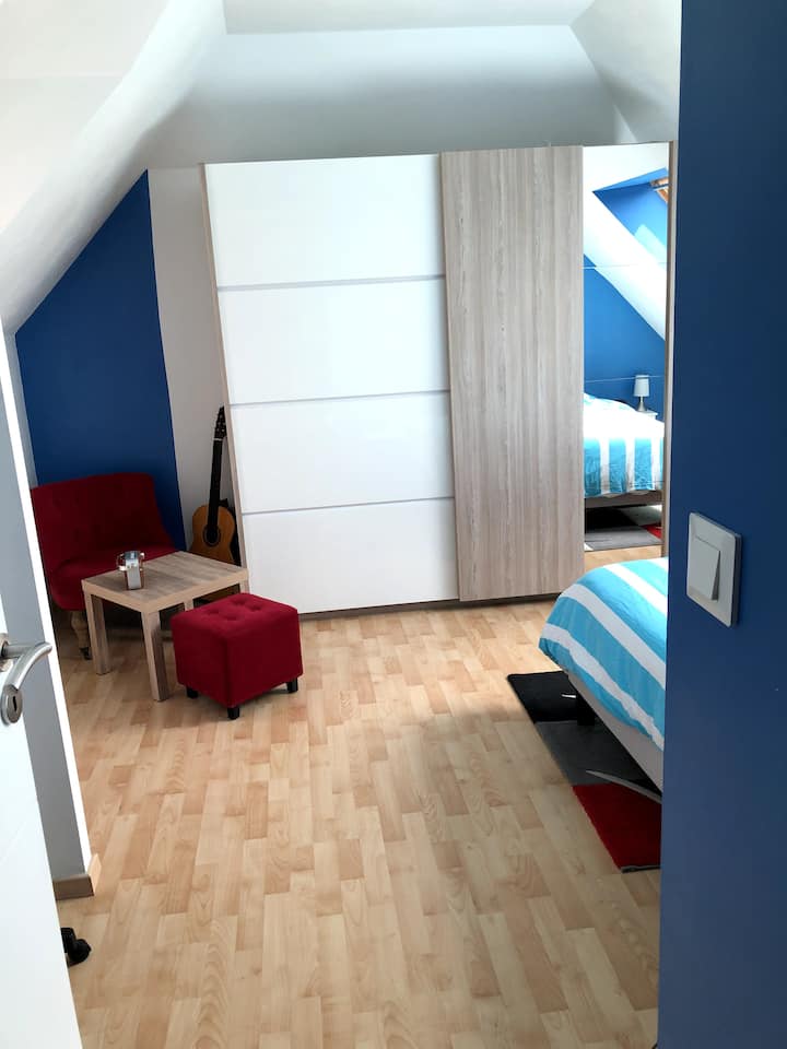 Emplacement Idéal, Chambre Lumineuse Avec Terrasse - Binic