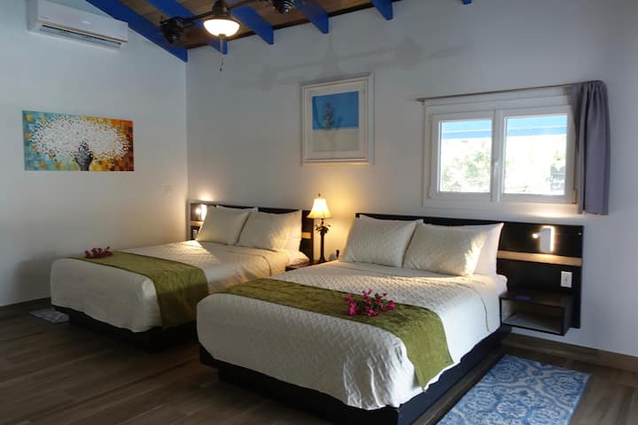 Vacation Rental In Turks & Caicos, Near The Beach - Turks and Caicos Islands