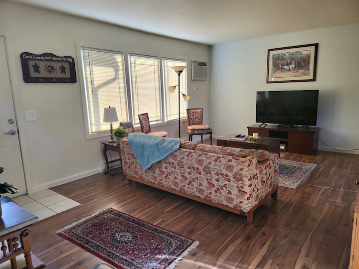 Richland B House 6 Beds! Pets Ok - Richland, WA