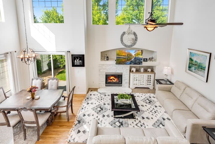 Serene & Spacious Retreat For U! - Aurora