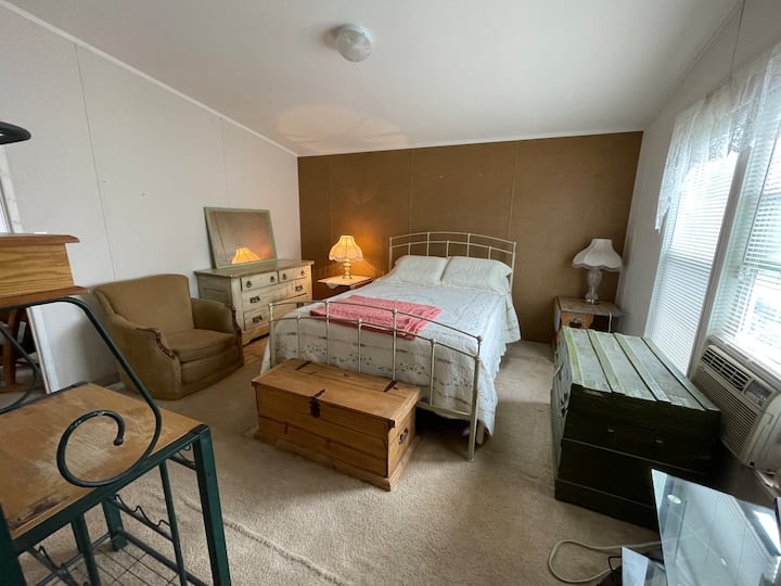 •Pet Friendly•golf•safe•peaceful•cozy• - Pocatello, ID