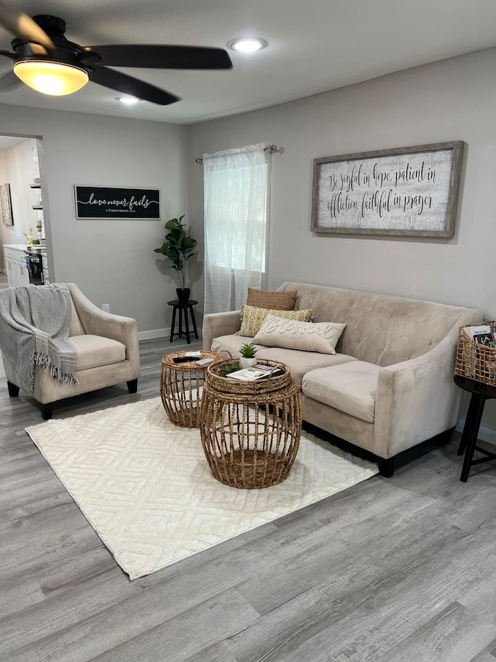 Elegant Oasis - Abilene, TX