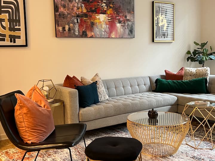 Emaculate King Bed Full Bath•serene•clean•safe - Irvine, CA