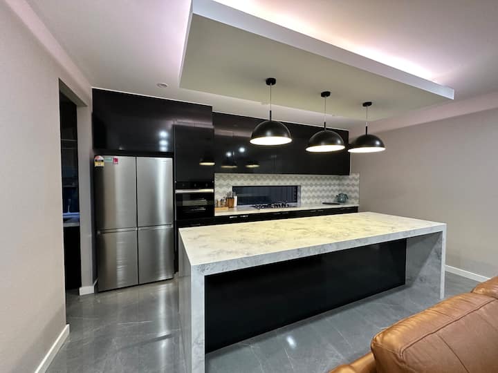 Feels Like Home - Clyde North