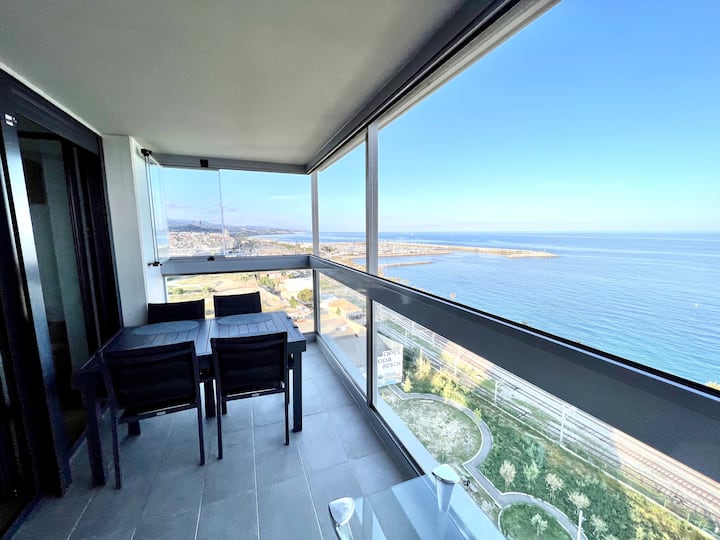 Mataró Con Impresionantes Vistas Al Mar - Argentona