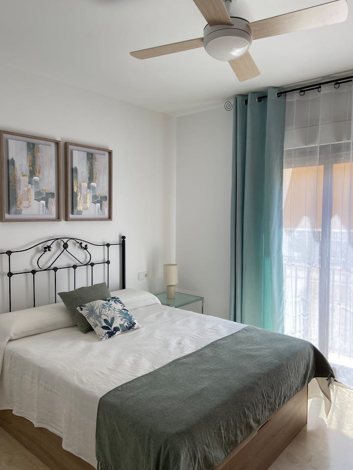 Beach And City Center Apartment - Fuengirola