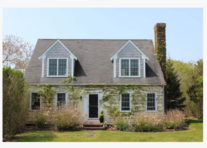 Calm And Tranquil Nantucket Home - Nantucket, MA