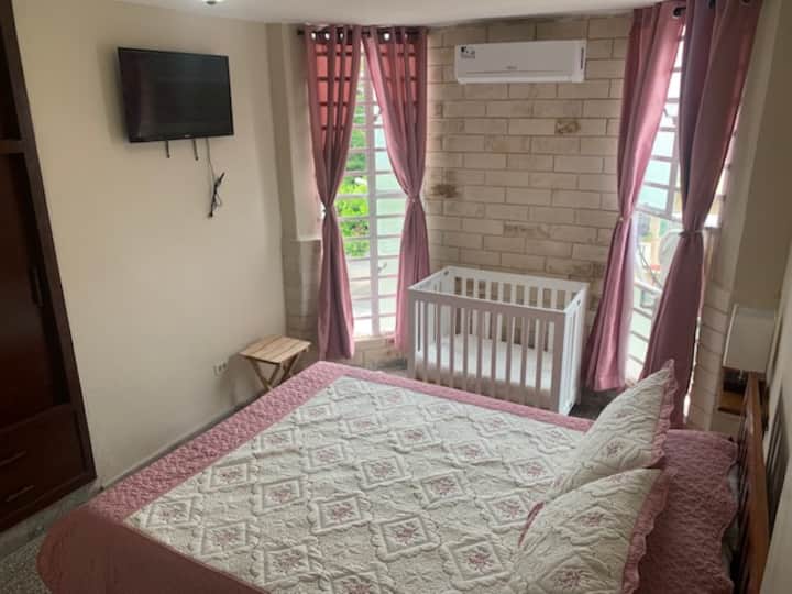 Large Apartment In Municipio Del Cerro, Habana - Havana