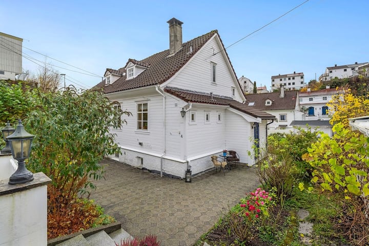 Charming House Next To Sea & Mtn - Bergen, Norwegen