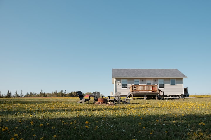 Lookout Cottage Pei (On The Sea) - Prince Edward Island
