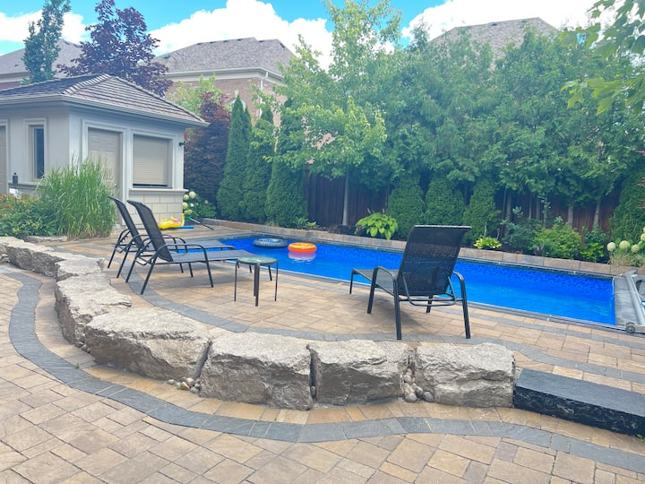Pool Party! - Vaughan