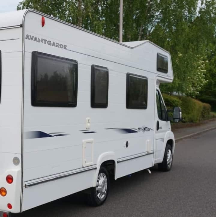 Luxury Motorhome Hire - Nottingham