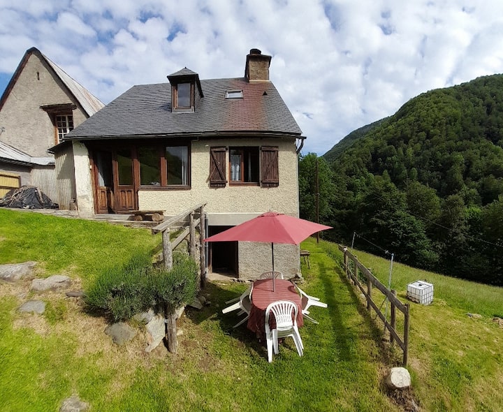 Petite Maison Isolée - Campan