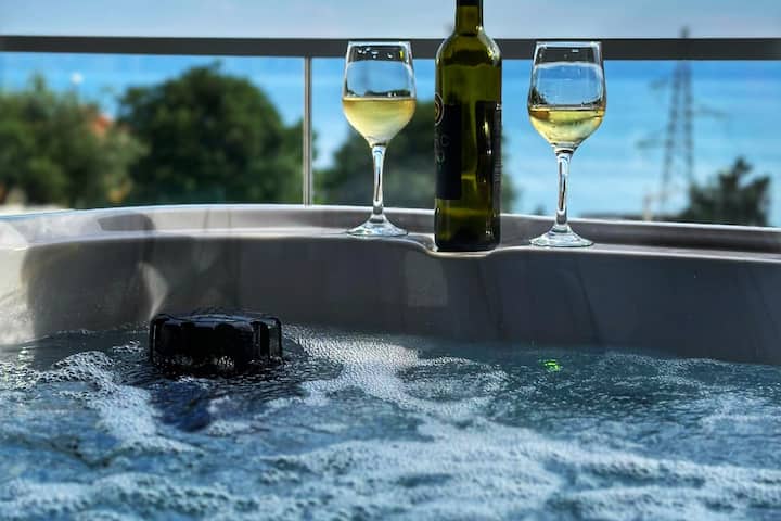 Luxury & Spa App "F" - Makarska