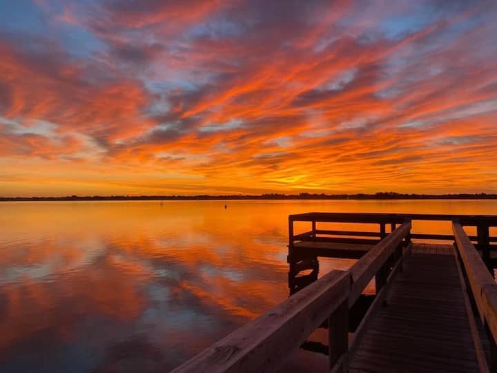 Historic Moonlight Flat Awaits! - 코코아