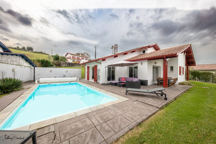 Maison Basque 8 Personnes - Ustaritz