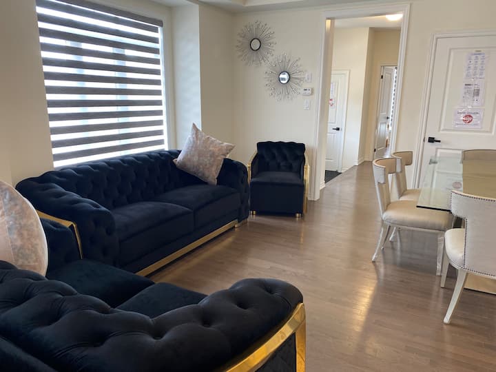 20254 6 Bed 3.5 Bath Detached Home - Brampton