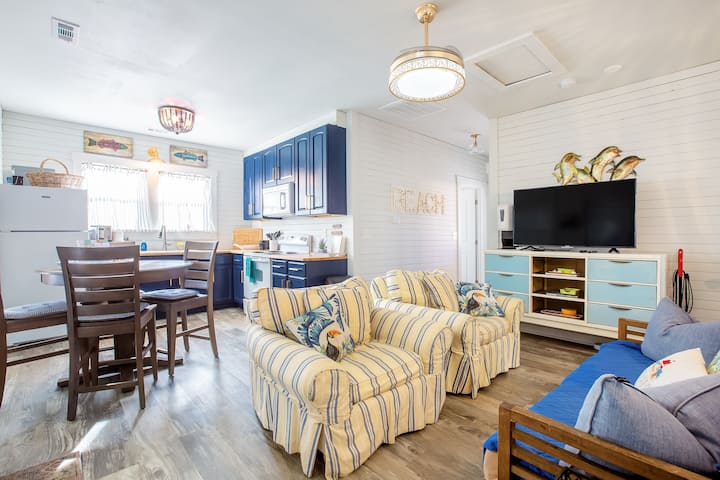 Ocean View, Steps To Pier, Fenced Backyard,firepit - Kure Beach, NC