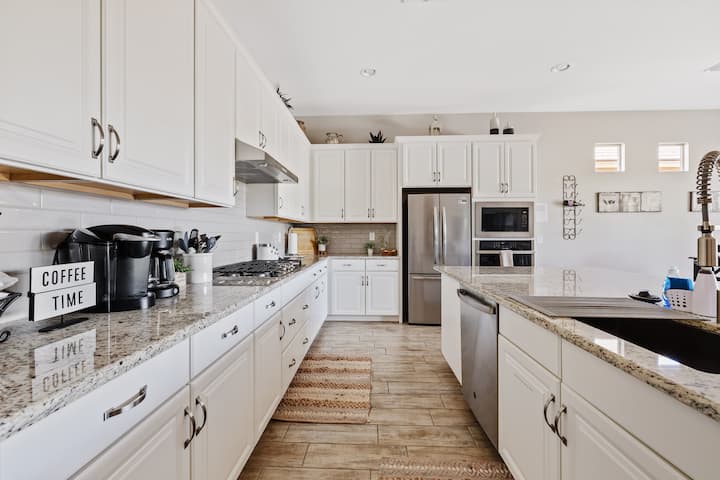 Best Of Gilbert Serenity | Retail And Remote Ease - Gilbert, AZ