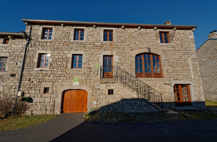 Gîte La Fontaine - Montchabrier - Saint-Chély-d'Apcher