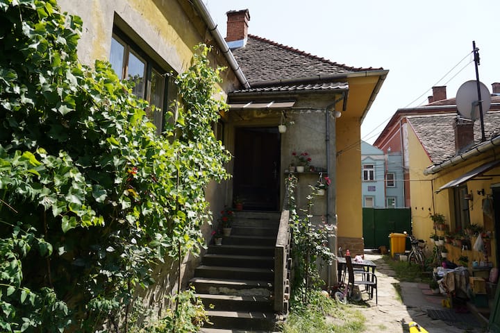 Auntie's House In Sighisoara - Sighișoara