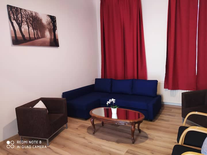 Cozy Room Eu & Center, Ref D4 - Brussel