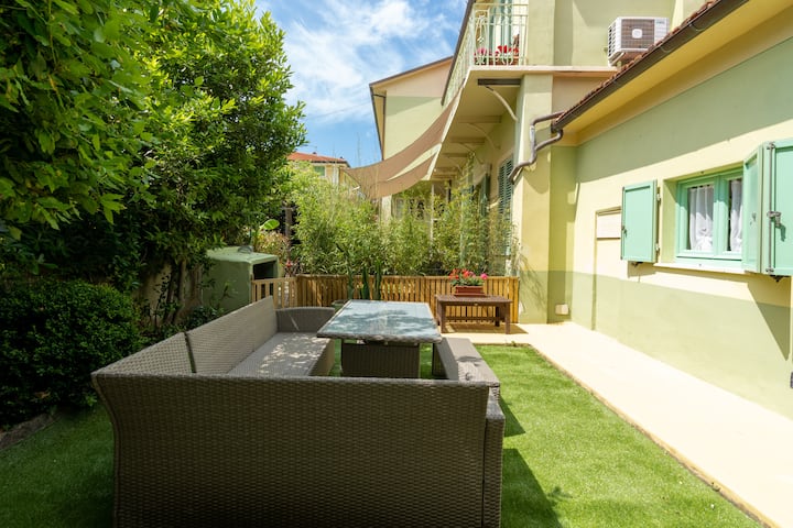La Locanda Del Geco -Private Garden Suite - Forte dei Marmi