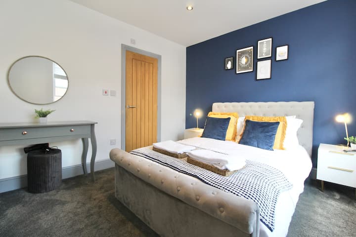 Magnificent One Bed Penthouse - Nottingham
